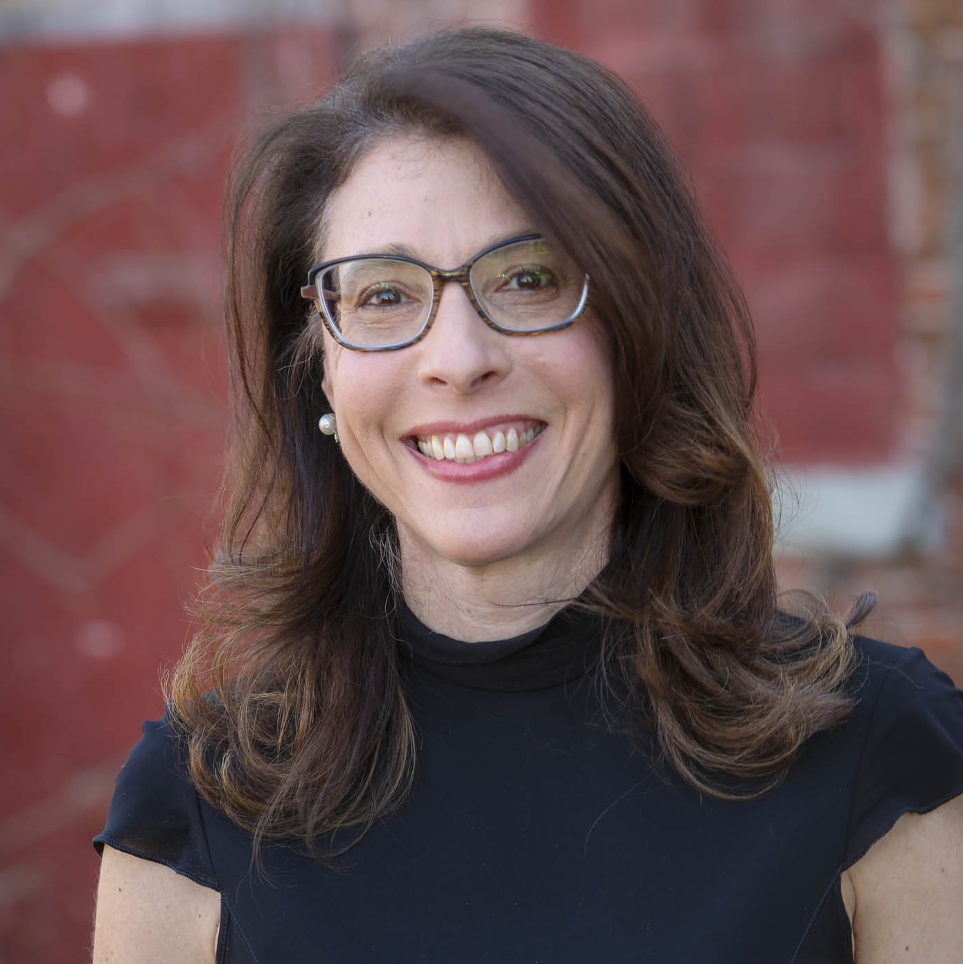 Between the Lines: Between Two Worlds - Jewish Theological Seminary